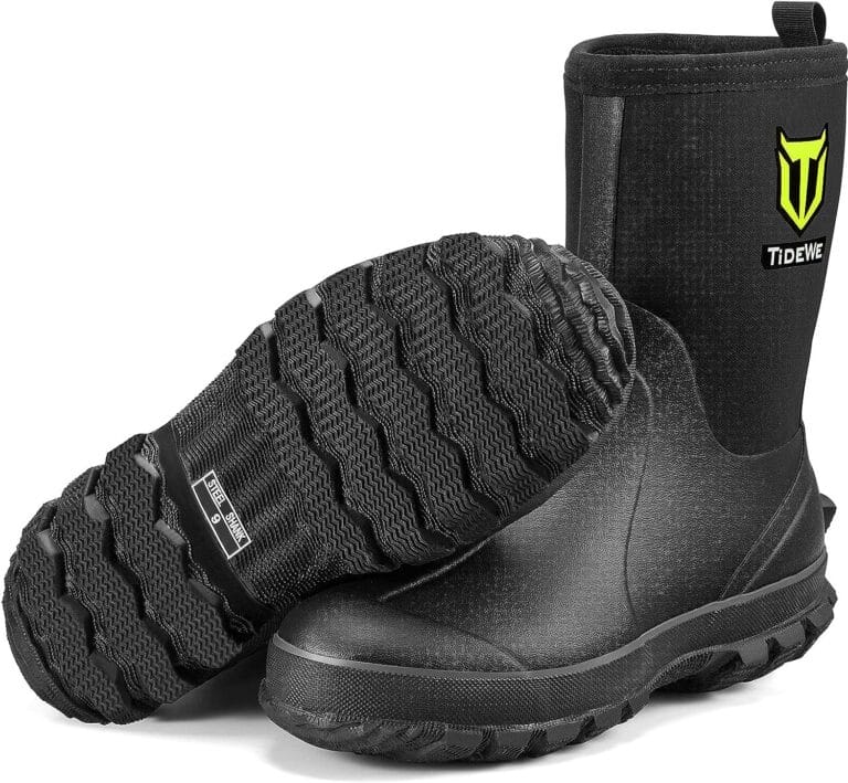 10 BEST Waterproof Gardening Boots ( 2023 Guide) - The Gardening Dad